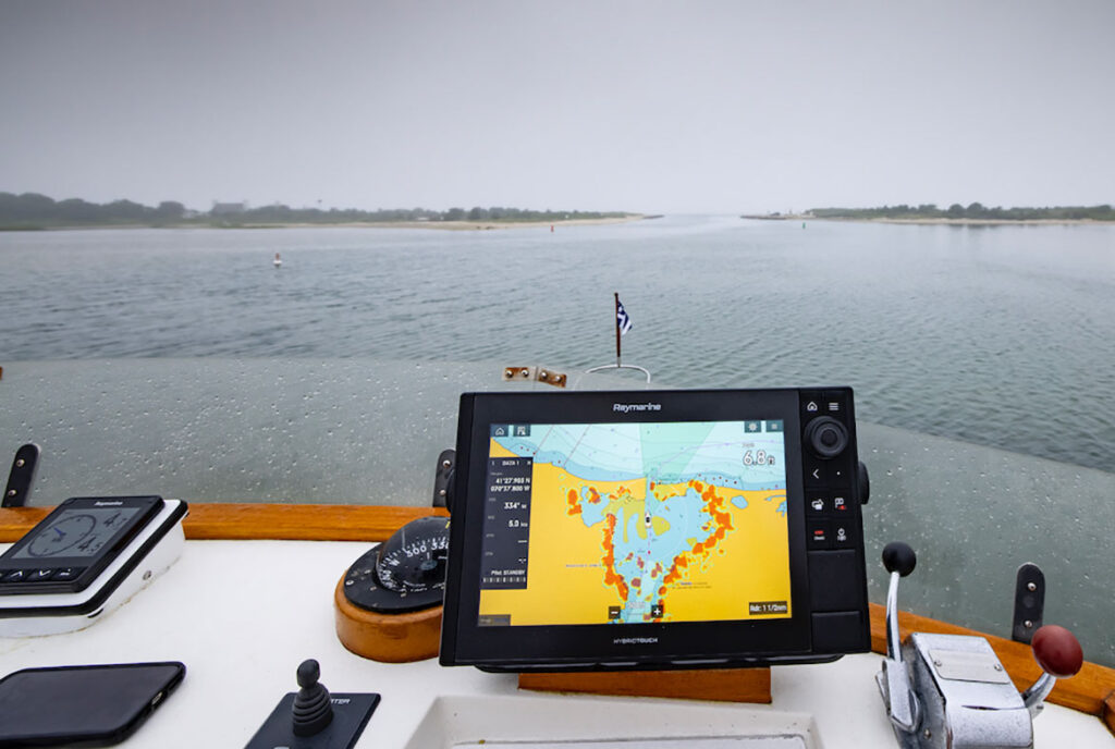 Vessel Profile: Onne van der Wal’s Snow Goose - Marine Business News