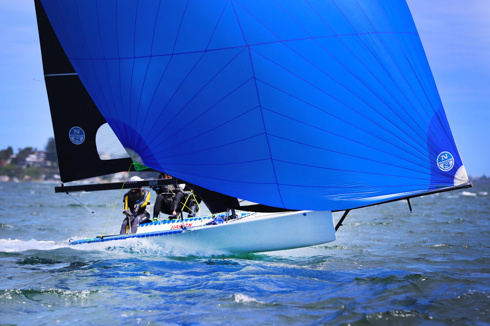 16ft Skiff nationals decided as three-boat battle fades with breeze ...