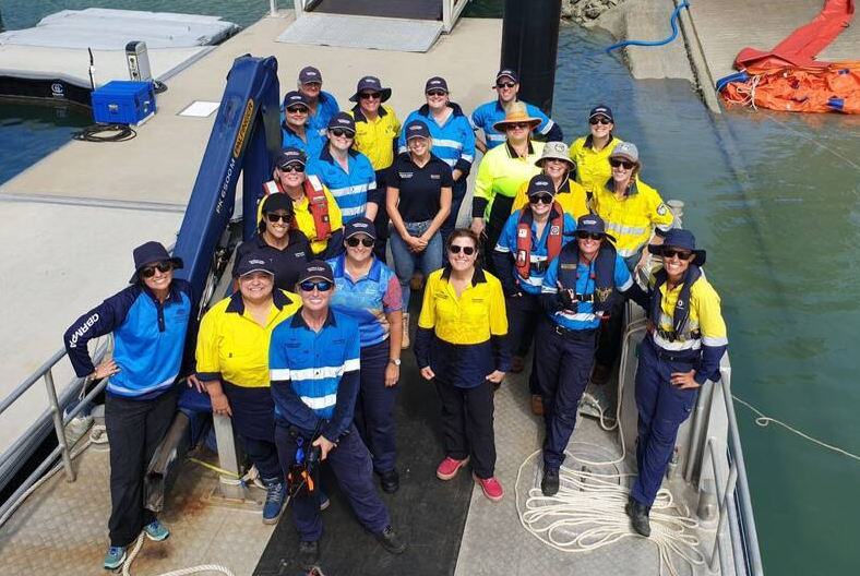 Maritime women roll up their sleeves for pollution response - Marine ...