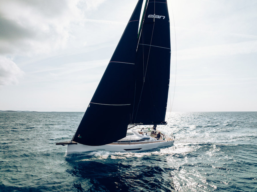 New Elan E6 wins prestigious design award at the International Yacht ...