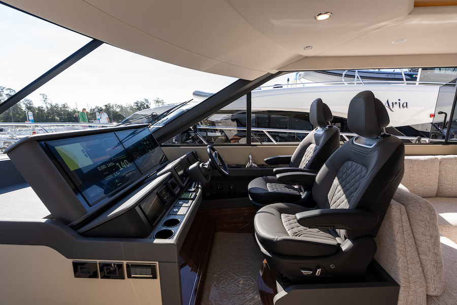 Maritimo S75 Sedan Motor Launch - Marine Business News