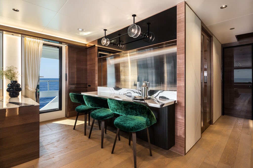 Horizon Unveils a New FD80, Its Second AMSA 2C Compliant Yacht in ...