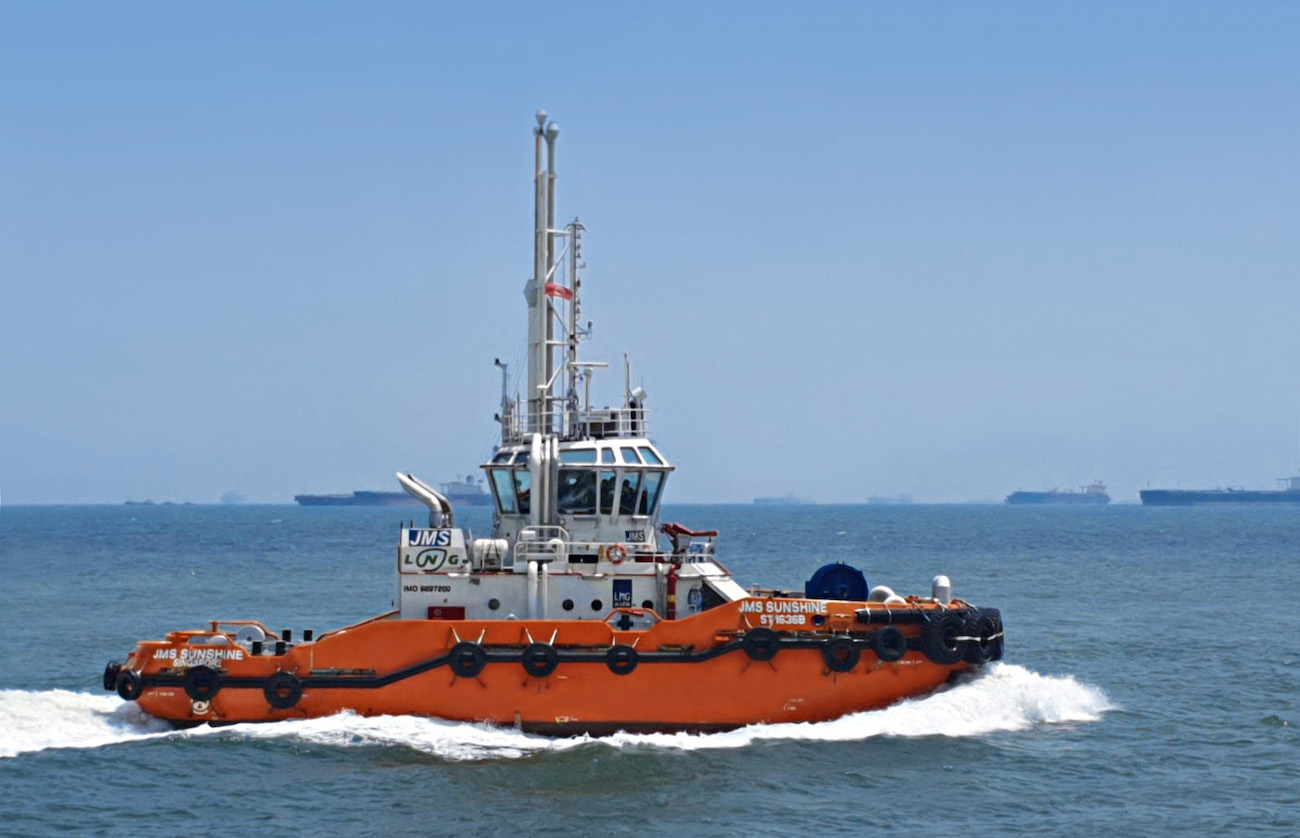 First LNG tugboat with hybrid system goes into operation in Singapore ...