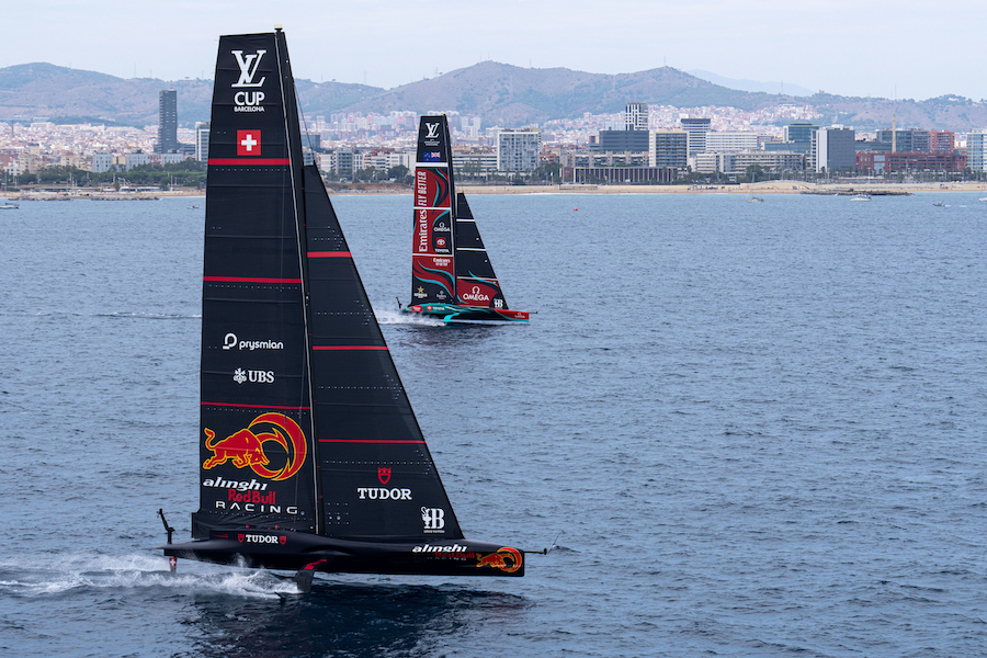 Running updates for the Louis Vuitton Cup #1 - Marine Business News