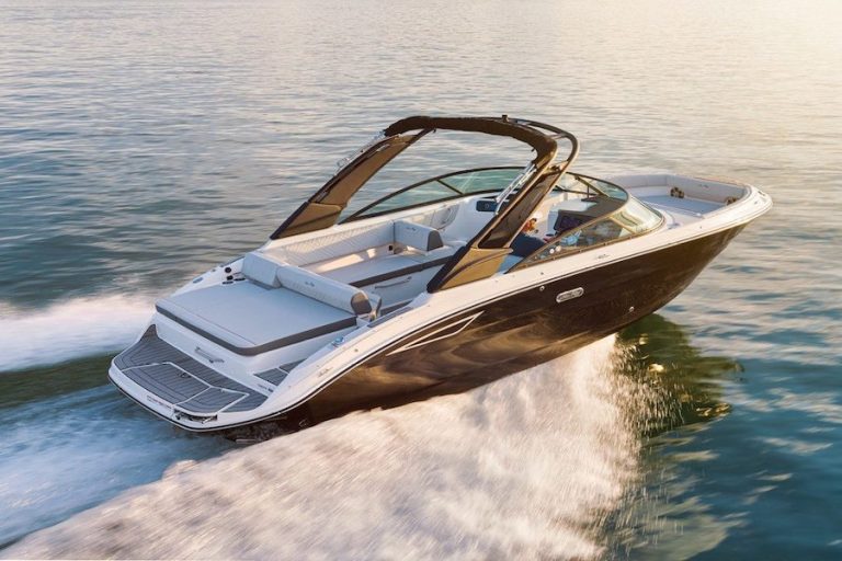 Sea Ray® expands its next-generation SDX® series with the new SDX® 250 ...