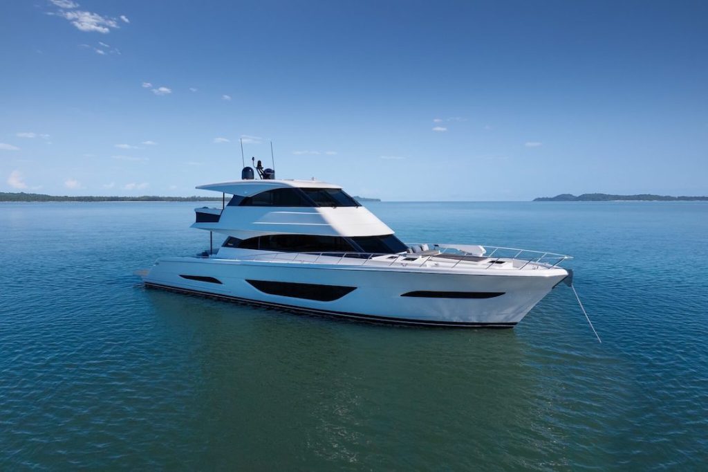 Maritimo’s M75 Flybridge Motor Yacht and the M55 Flybridge Motor Yacht ...