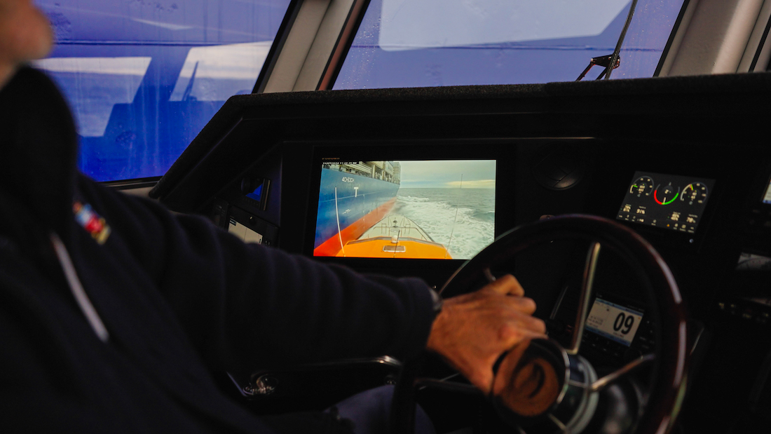 Hart Marine pilot boats power up with Volvo Penta IPS - Marine Business ...