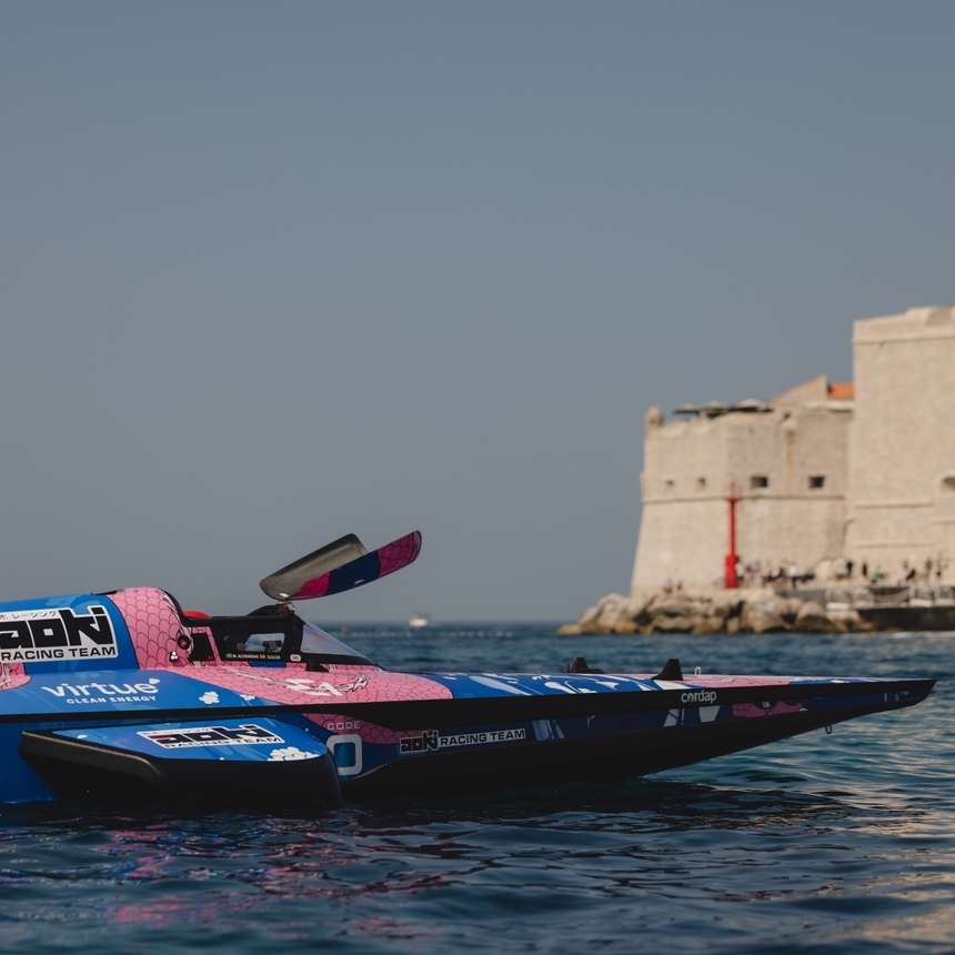 Aoki Racing Team wins in Dubrovnik to take E1 Championship lead ...
