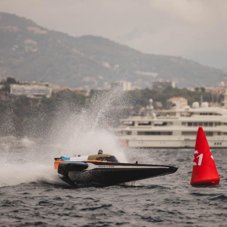 Cricket star Virat Kohli’s Team Blue Rising wins their first ever E1 ...