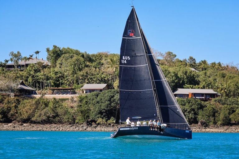 Magic end to 40th anniversary of Hamilton Island Race Week - Marine ...
